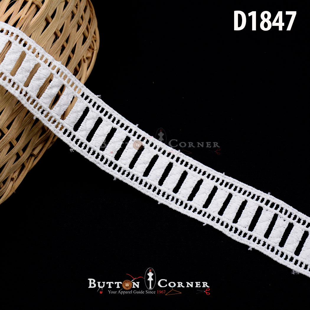 Double Side Border Shuttle Lace – Button Corner