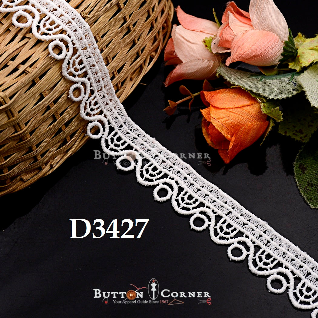One Side Border Shuttle Lace – Button Corner
