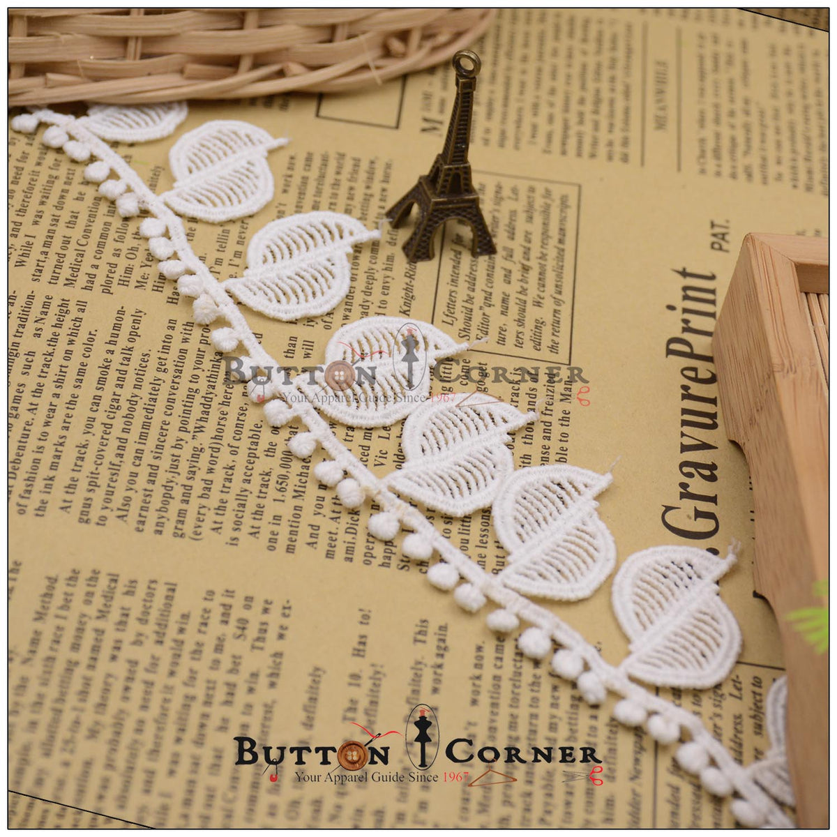 One Side Border Shuttle Hanging Lace – Button Corner