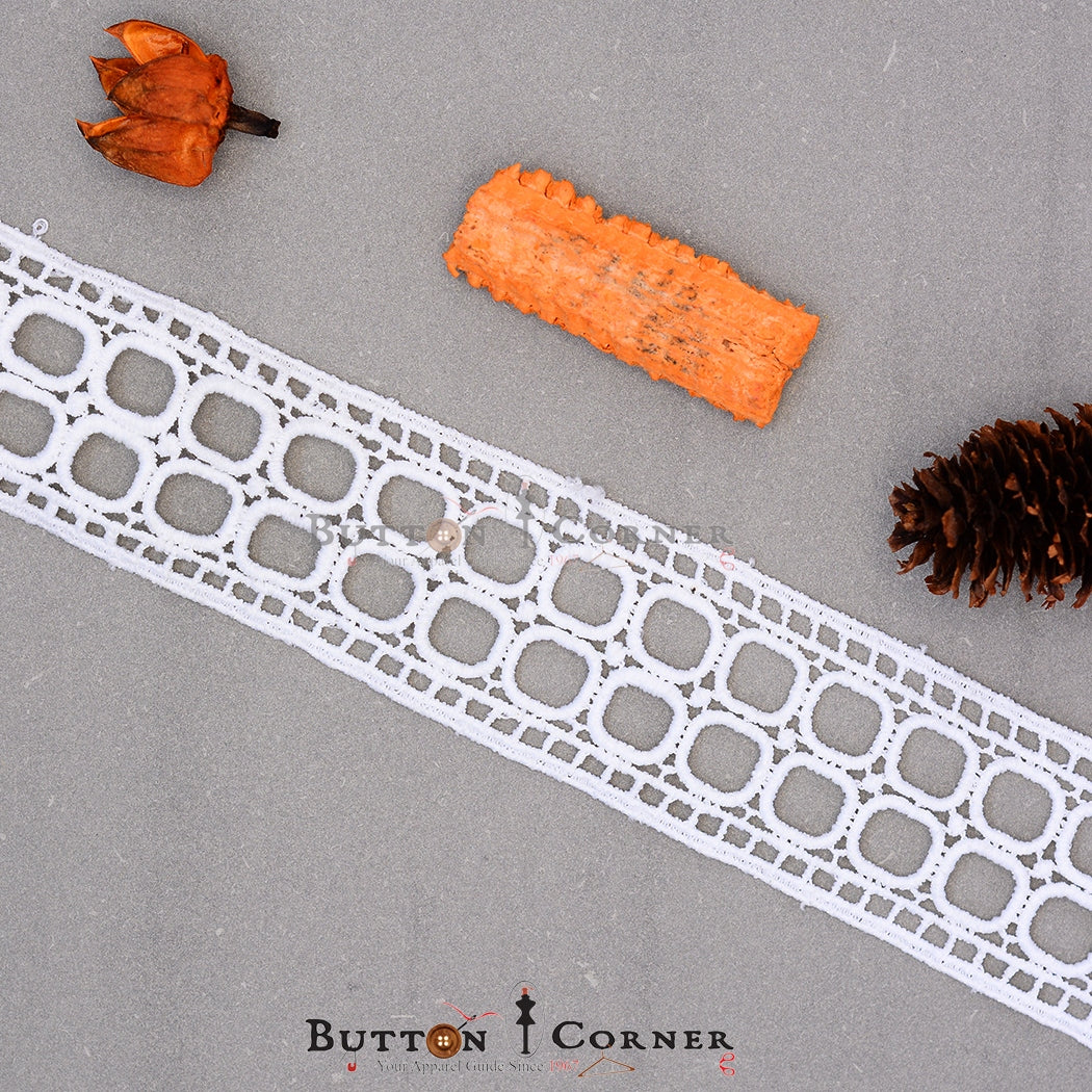 Double Side Border Shuttle Lace – Button Corner