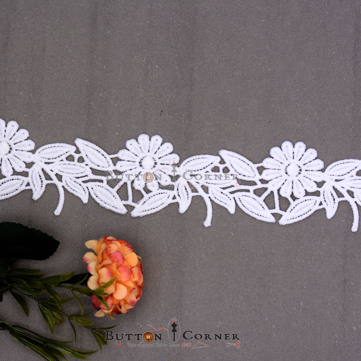 Applique Shuttle Lace – Button Corner