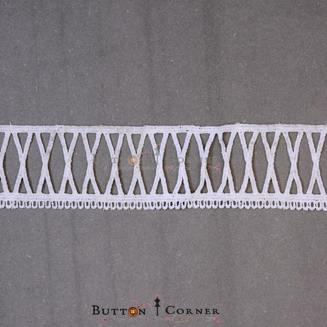 Shuttle Joined Lace – Button Corner