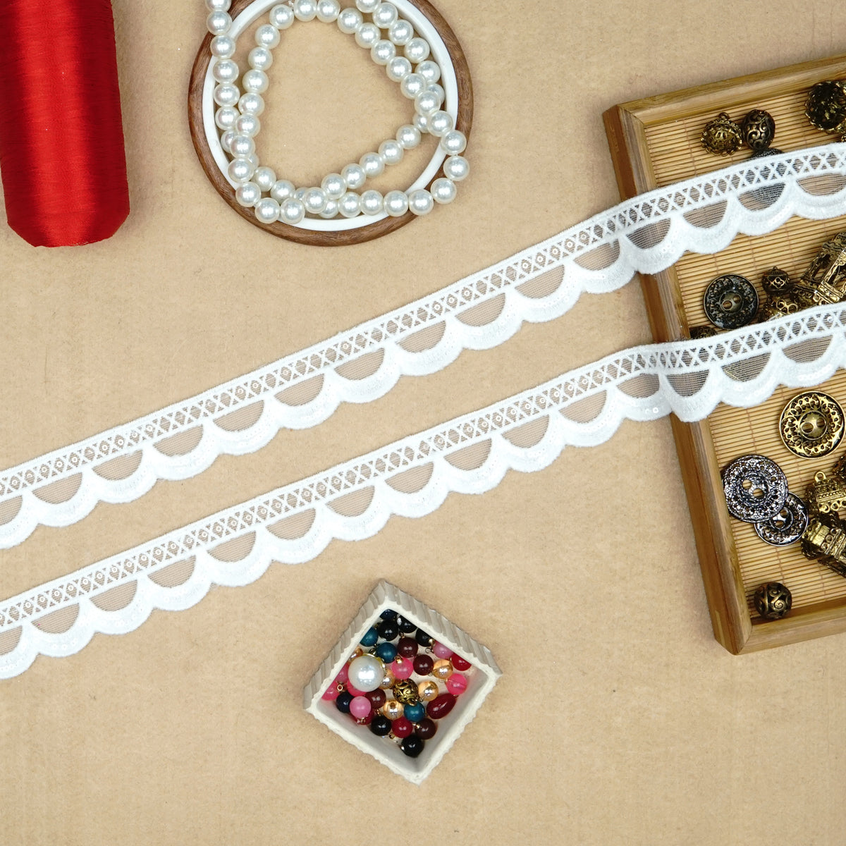 Sequence Shuttle Net Lace – Button Corner