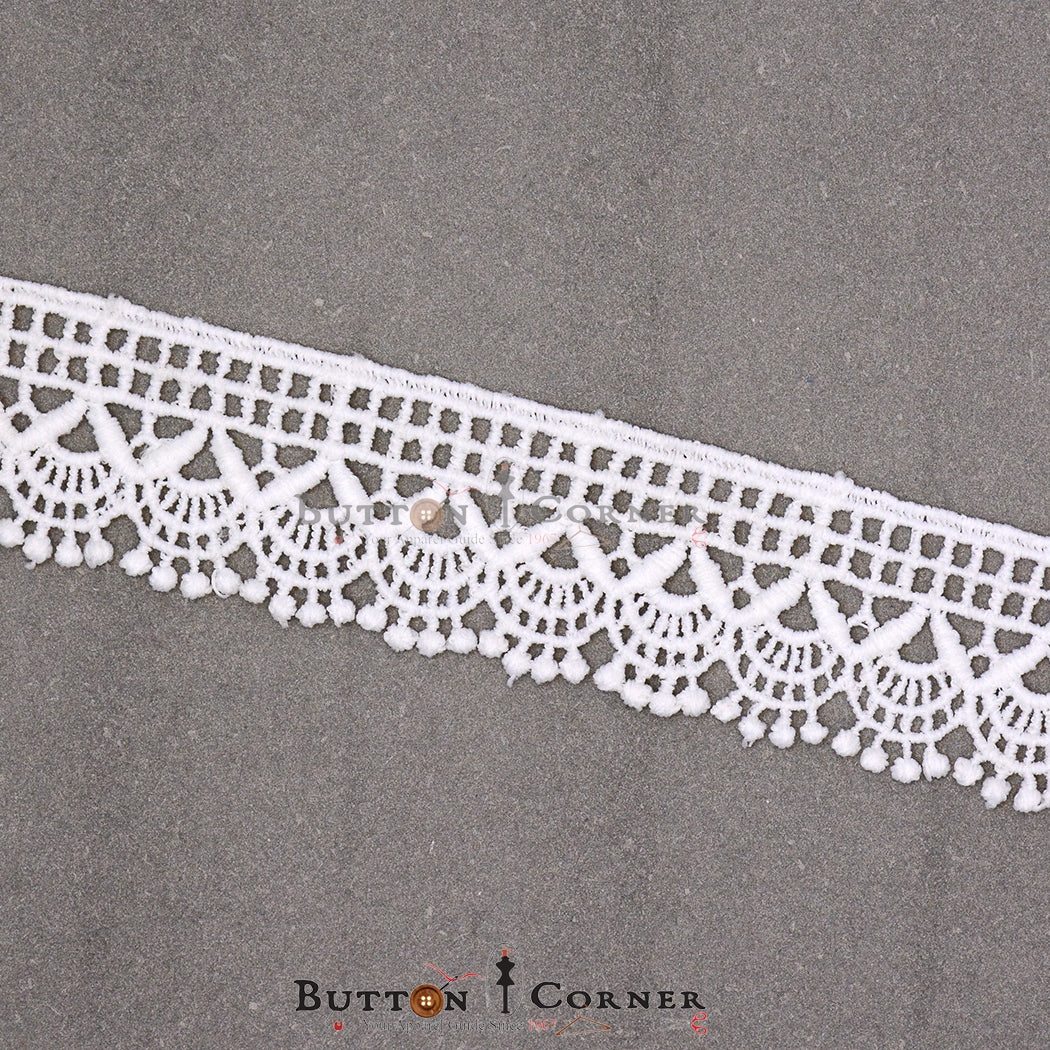 One Side Border Shuttle Lace – Button Corner