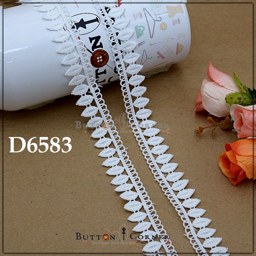 Shuttle One Side Border Lace – Button Corner