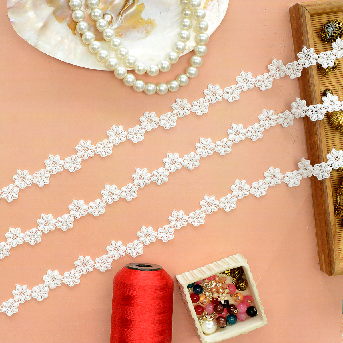 Flower Shuttle Lace – Button Corner