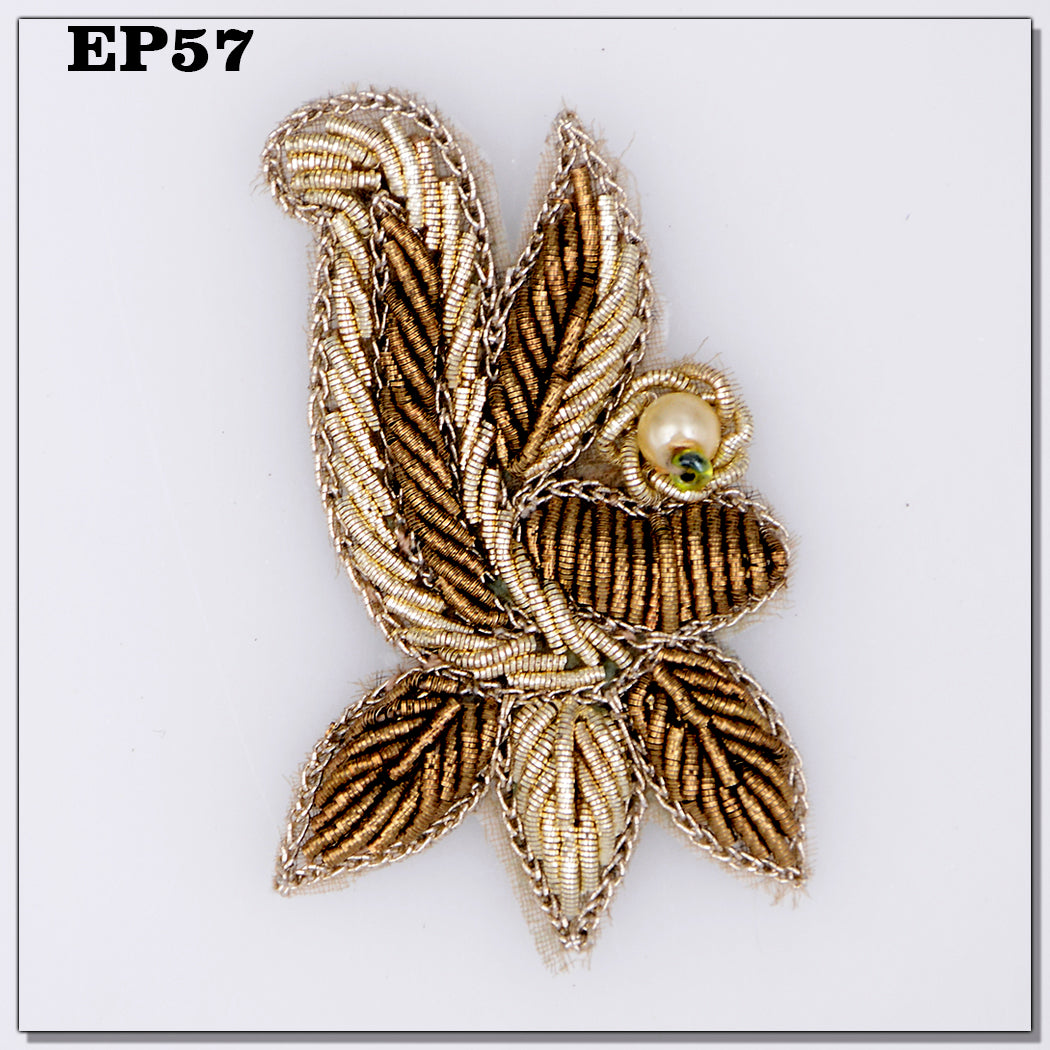 Hand Made Motif – Button Corner