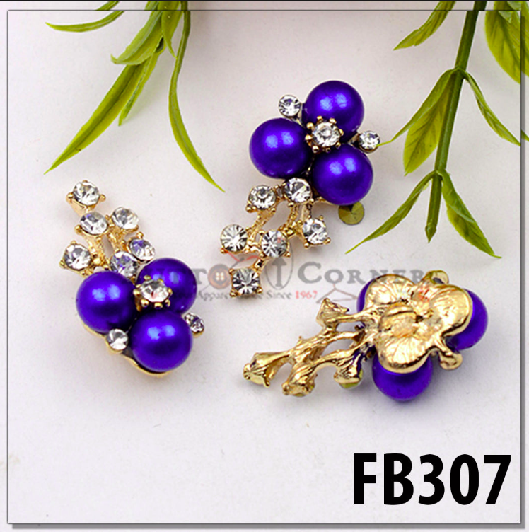 Fancy Button With Pearls – Button Corner
