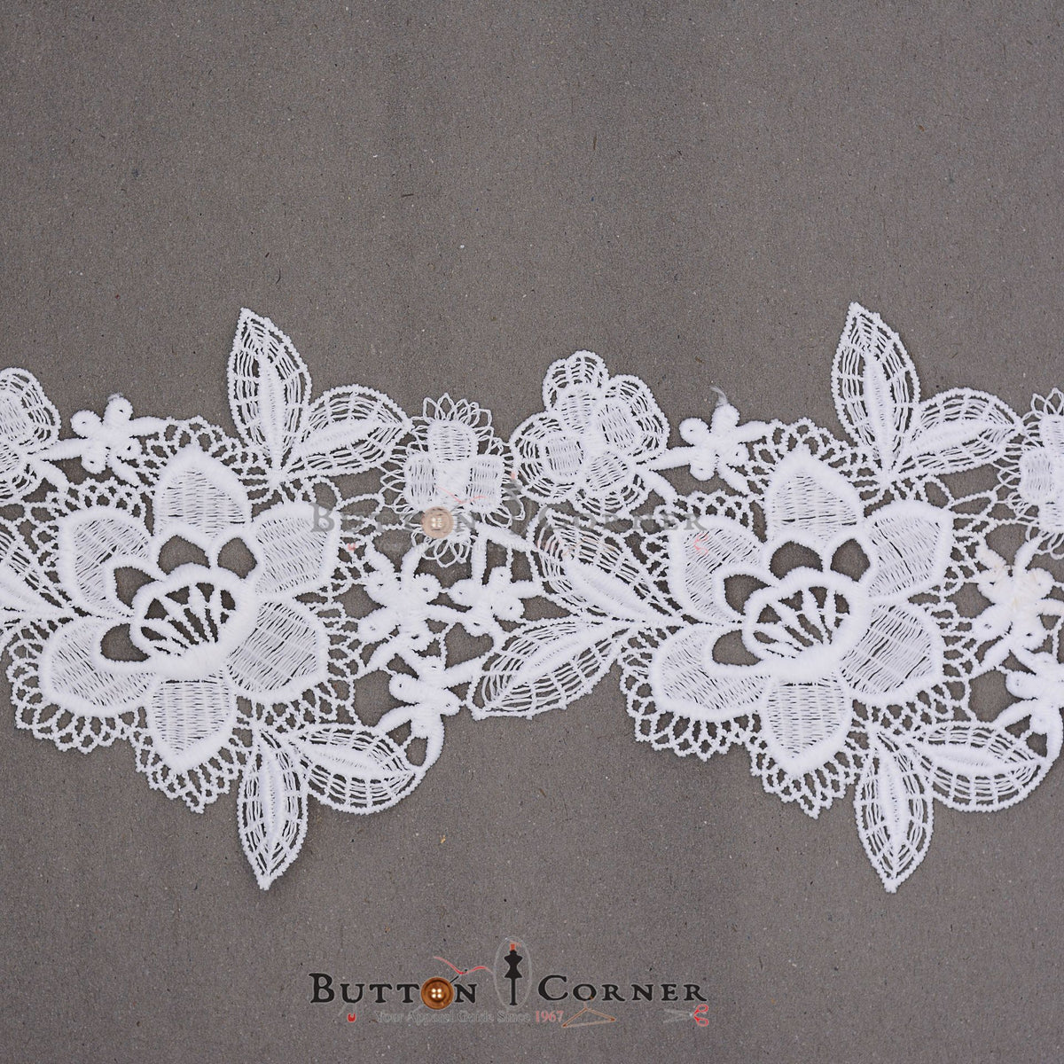 Applique Shuttle Lace – Button Corner