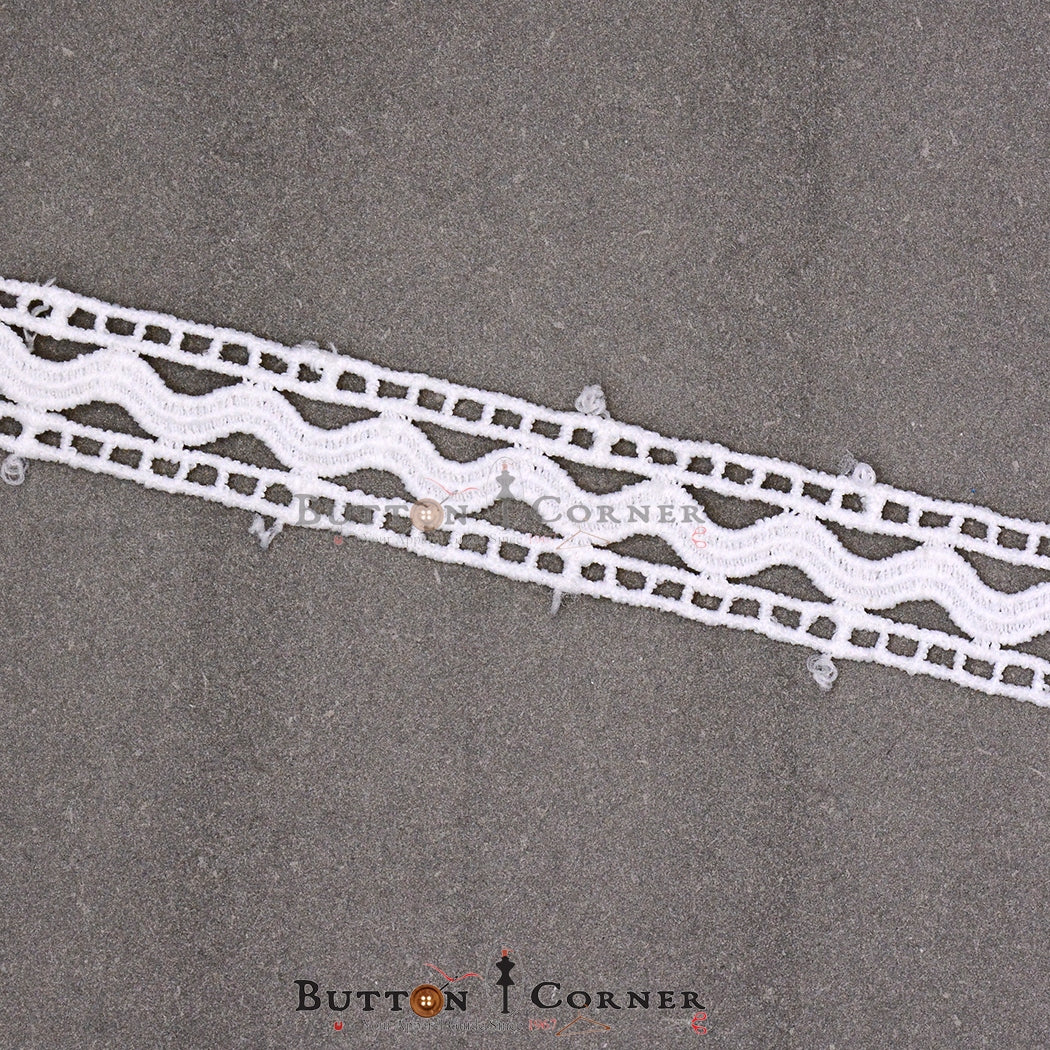Double Side Border Shuttle Lace – Button Corner
